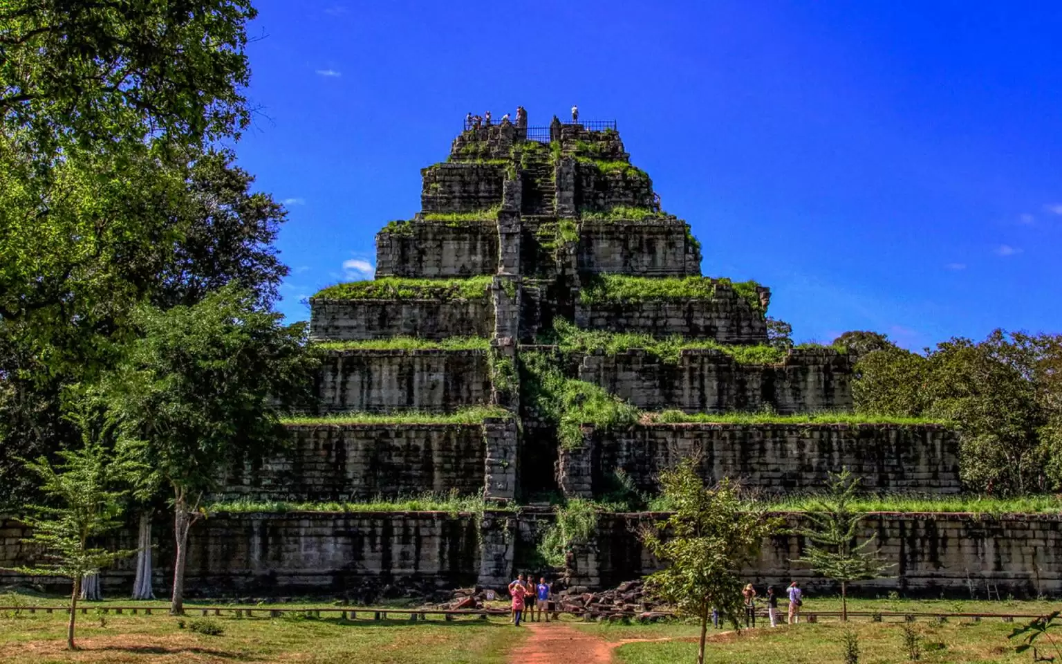 The 12 Best Cambodia Day Tours [Updated 2025]